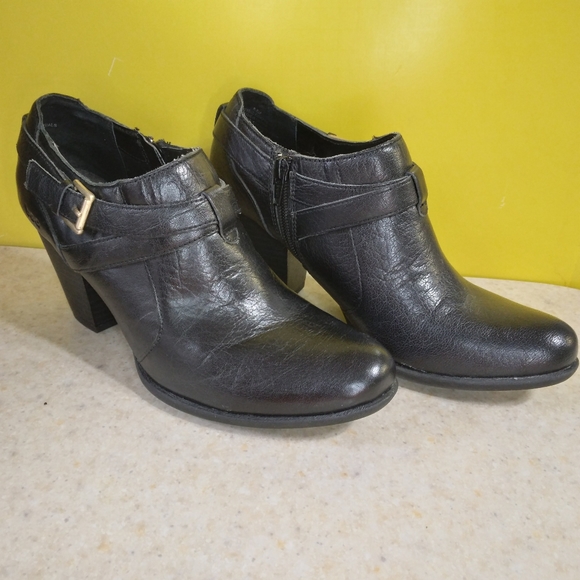 boc | Shoes | Boc Womens Black Leather Ankle Booties Chunky Heels Size ...